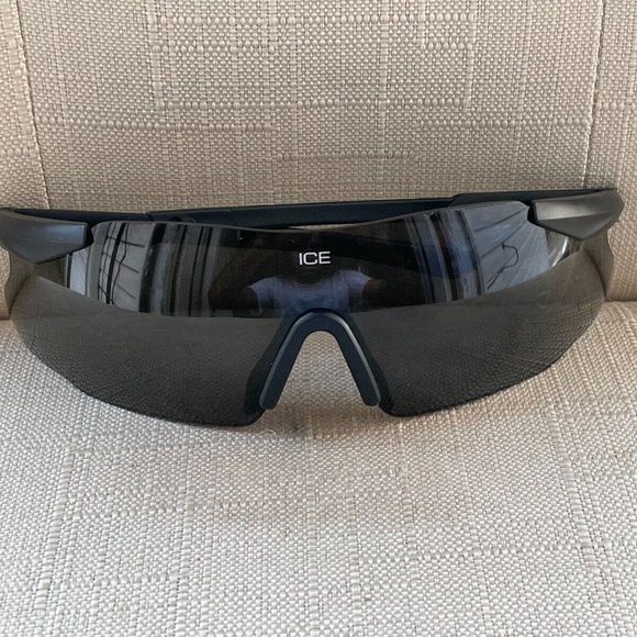 ess | Accessories | Ess Sunglasses Ice Wrpa Shield Eye Wear Men ...